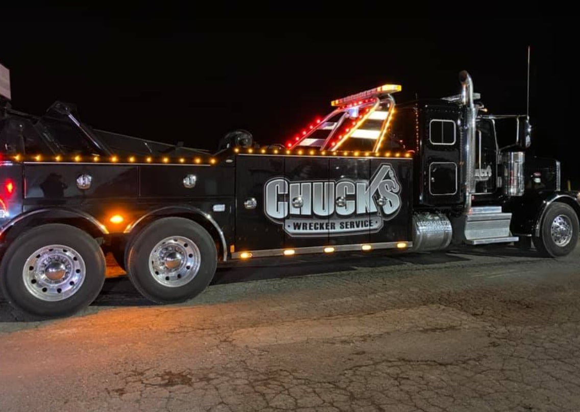 Expert Heavy Duty Towing and Roadside Assistance | Cuba, MO | Chuck's ...