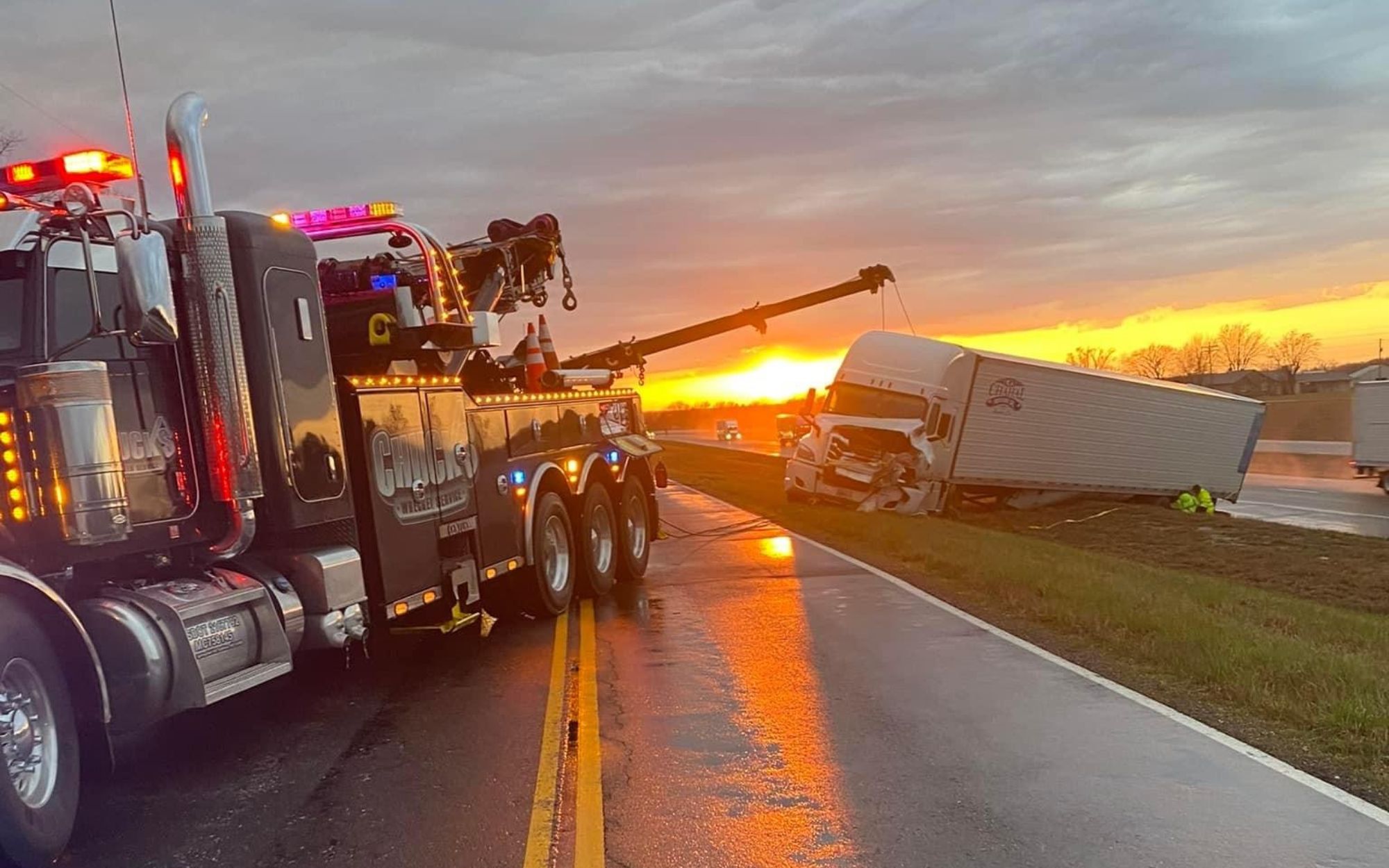 About Us | Sullivan, MO | Cuba, MO | Chuck's Wrecker Service